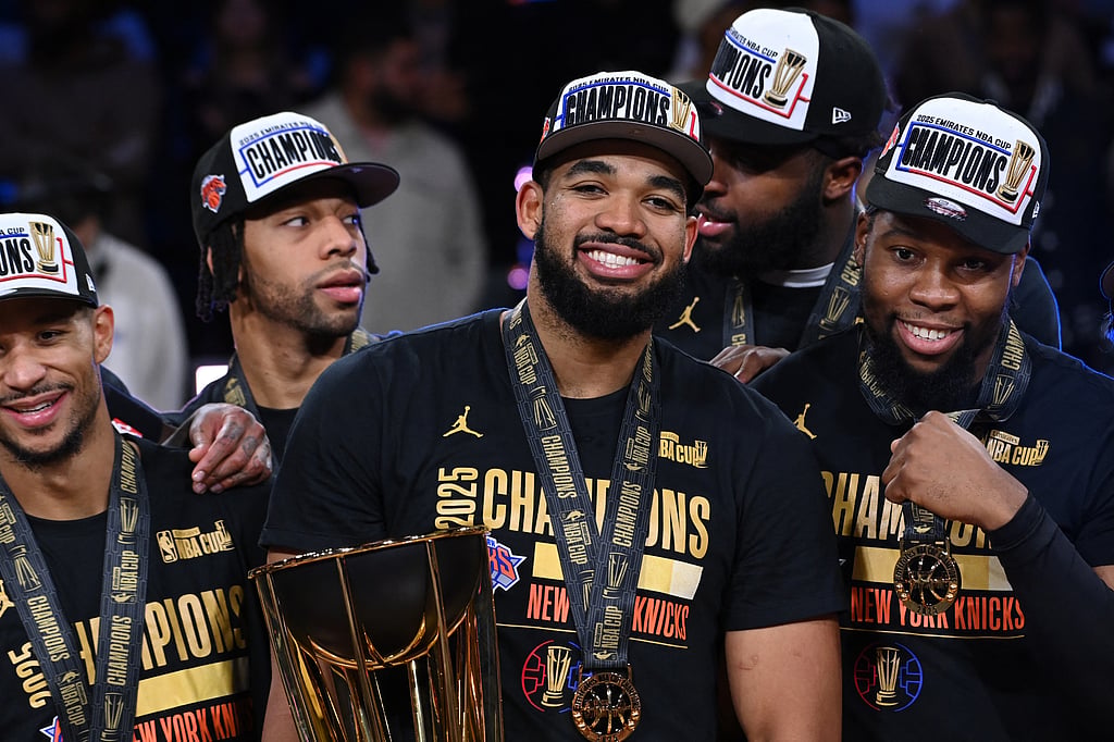 Knicks beat Spurs in NBA Cup final to end 52-year trophy drought