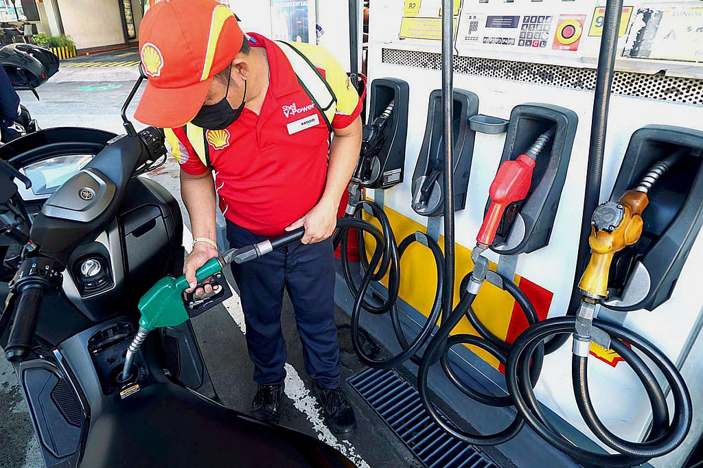 DOE: Diesel, Kerosene Prices to Drop; Gasoline Hike Seen Next Week