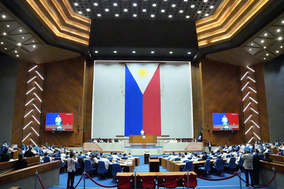 House passes 12 LEDAC priority bills before Christmas break