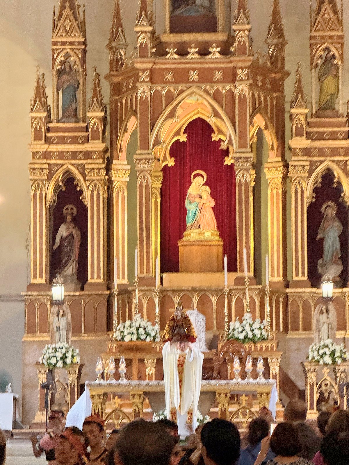 Iloilo: Swinging through time