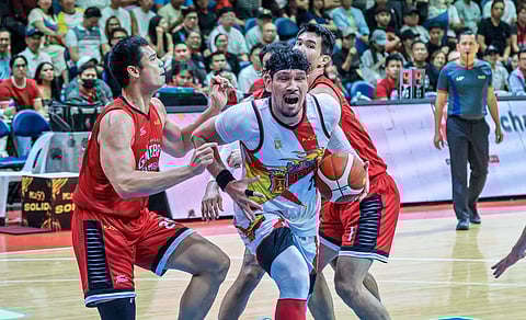 Fajardo, Aguilar banner South, North stars