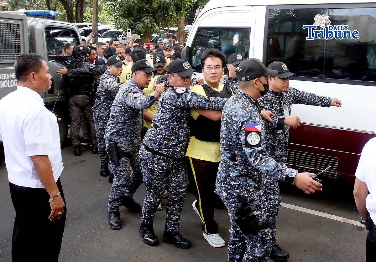 Aide Says He Unknowingly Delivered Boxes of Cash to Bong Revilla, Other ...