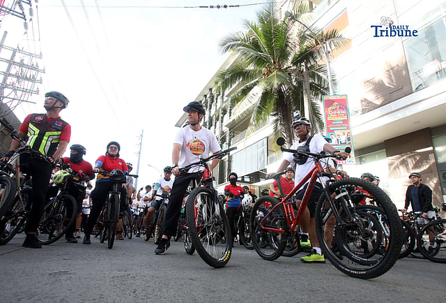 Torre, Sotto lead Banawe bike ride loop for Chinese New Year