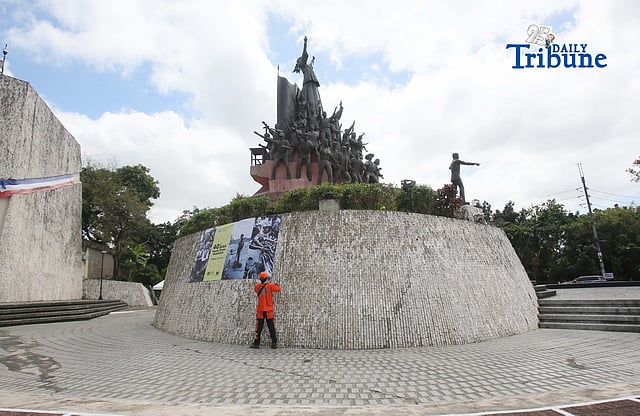 EDSA People Power monument
