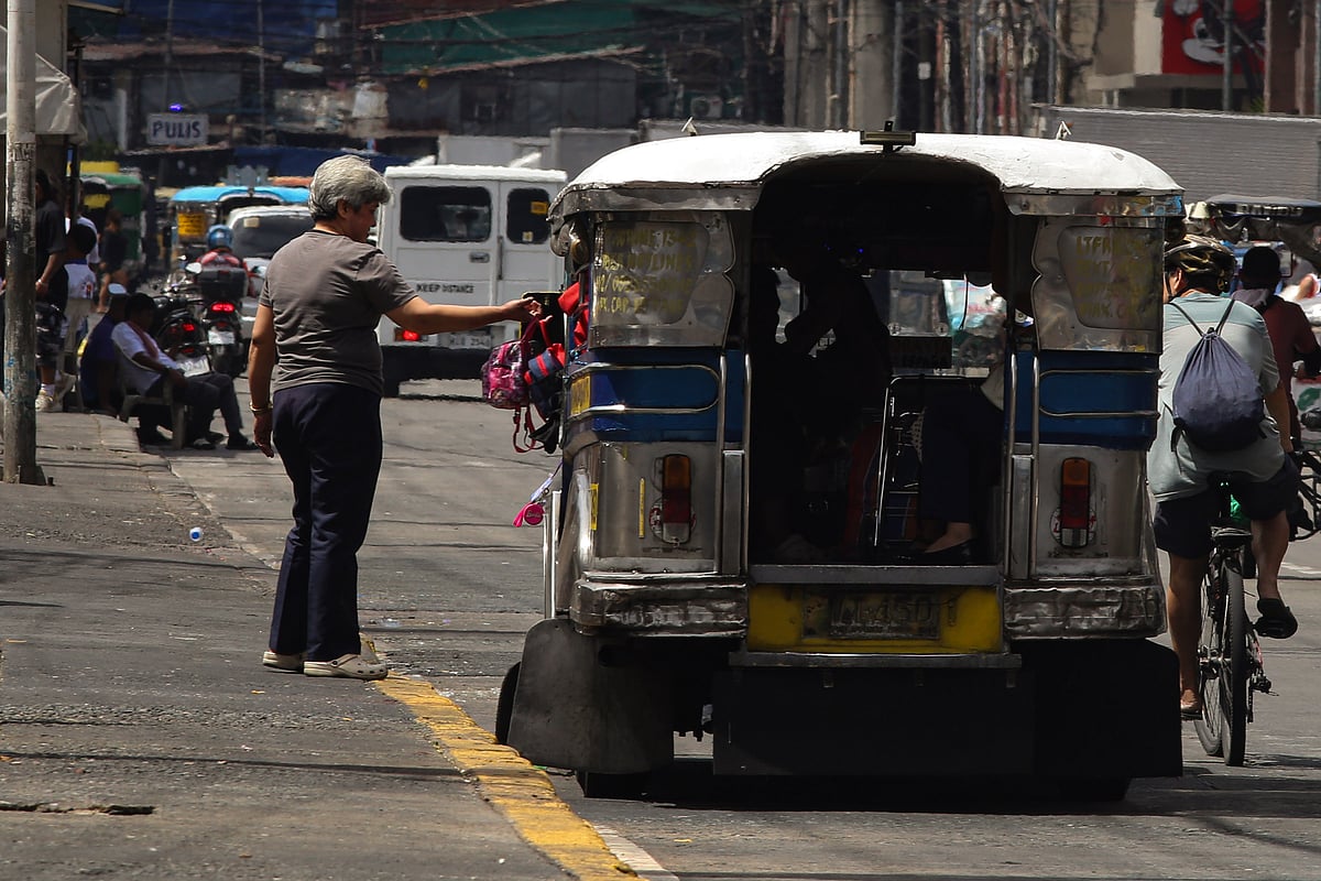 Philippines Jeepney Drivers Say Fuel Rollback Brings Little Relief as ...
