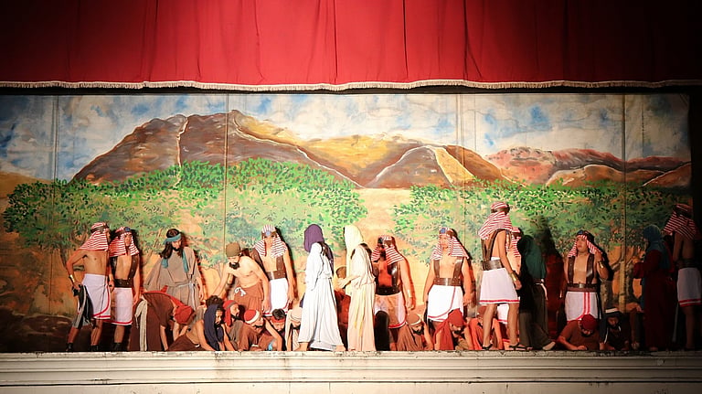 In Cainta, senakulo begins, continuing a Holy Week tradition