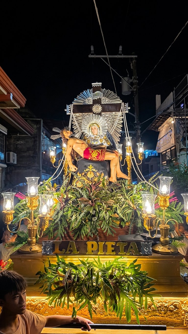 In Binangonan, Good Friday procession lasts almost 12 hours