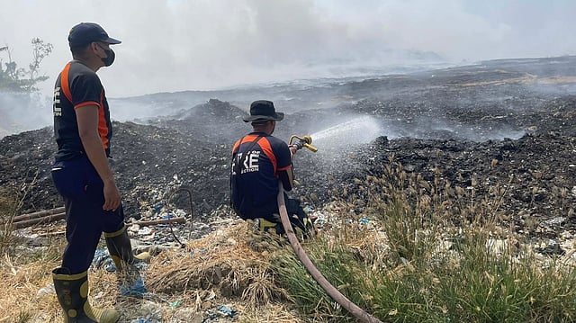 Navotas landfill fire burns for a week; air quality in Metro Manila ...
