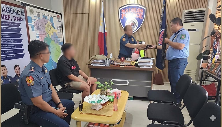 Malolos cop relieved, under custody after viral assault video