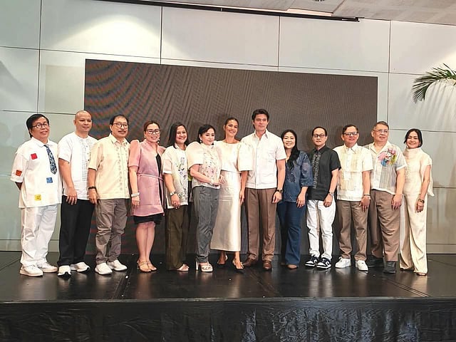 DYARYO TIRADA: Balitang Mainit at Matapang