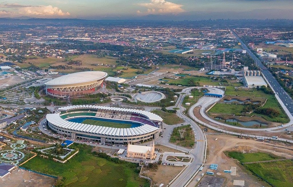 ‘I NEED the whole stadium TO jump’: BTS lands in Bulacan