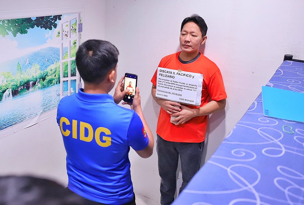 Senate Turns Over Contractor Curlee Discaya to Authorities for Non ...