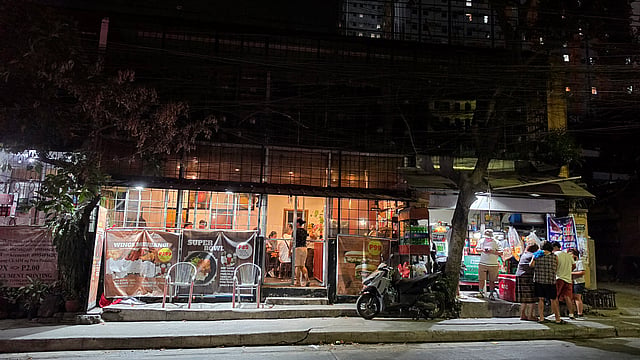Divining Cubao through Tony Perez’s works