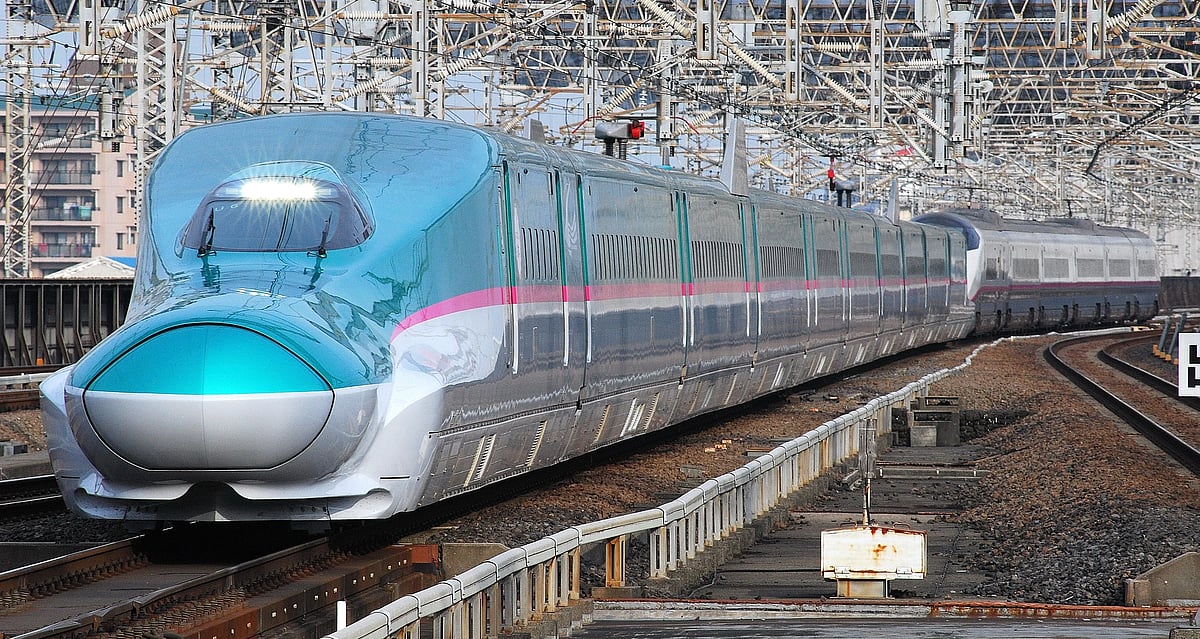 Japan to Gift India Two Shinkansen Bullet Trains for Mumbai-Ahmedabad ...