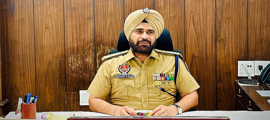 SSP Fazilka Varinder Singh Brar suspended after Vigilance arrests 4 ...