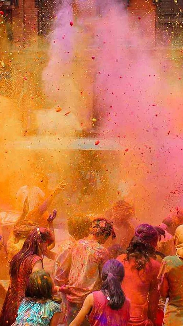 Top 9 types of Holi played in India