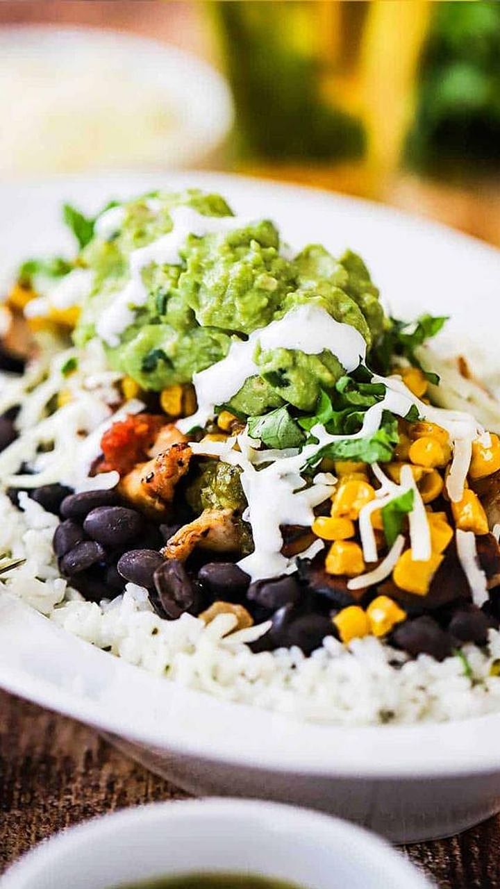 8 ways to make Chipotle so your bowl tastes heavenly