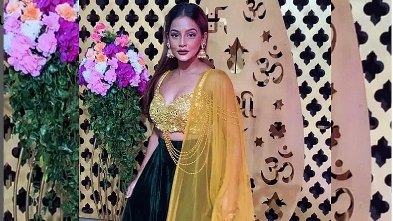 Heartbreaking Loss: IPL Cricketer Abhishek Sharma Linked to Model Tania ...