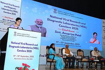 Anupriya Patel Opens VRDL Conclave 2025, Showcases India’s Health R&D
