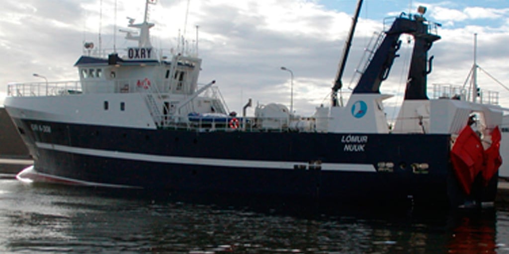 Royal Greenland trawler sinks, but crew safe and well