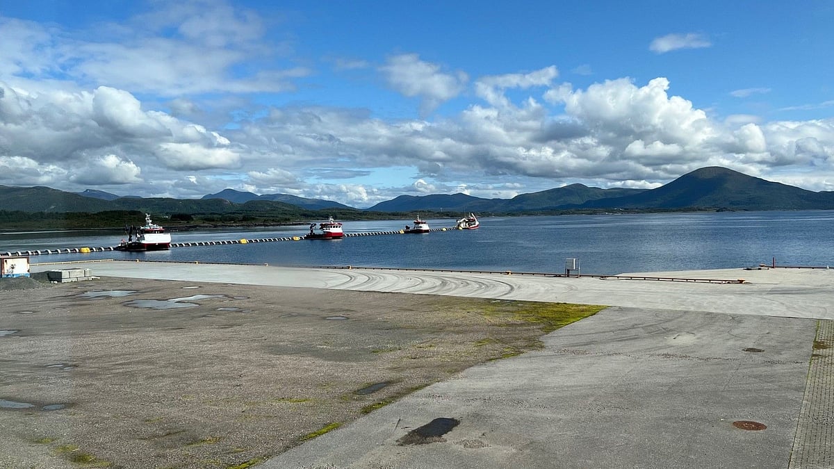 Salmon Evolution Phase 2 now connected to the ocean