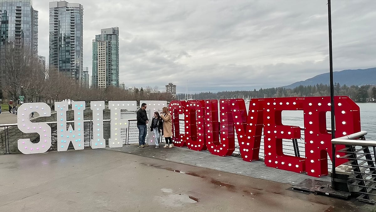SHOWTIME: Swifties take over Vancouver as pop star prepares to hit the ...