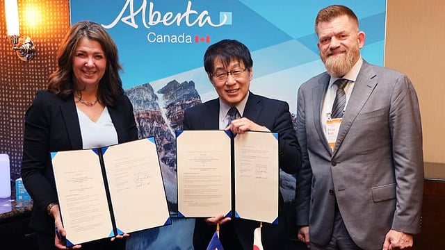 'NO BUSINESS CASE': Alberta inks LNG deal with Japan thwarting Ottawa’s ...