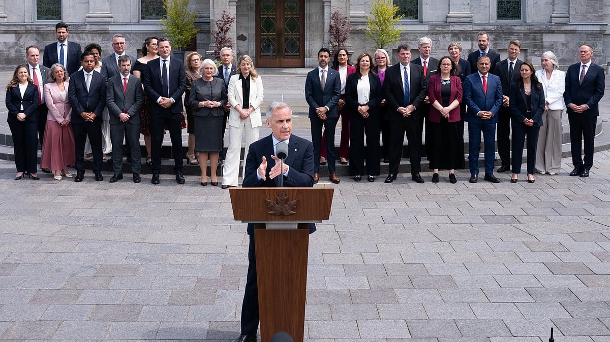 Liberal caucus to vote on leadership review powers