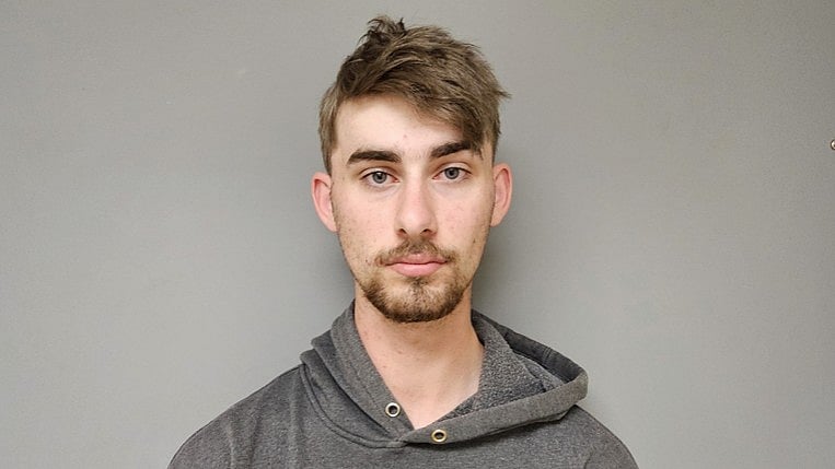 Grande Prairie man charged in online child luring case