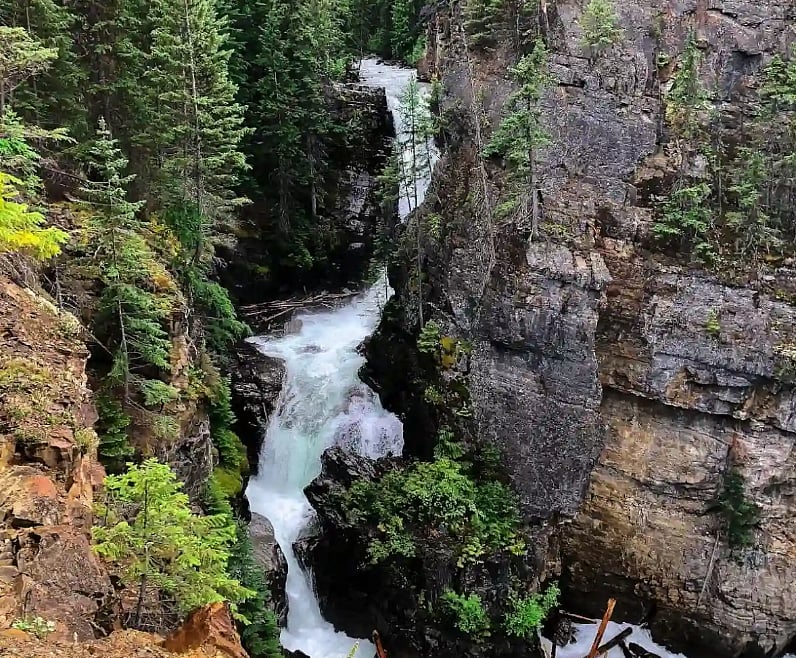 Three hikers dead after going over BC's Meachen Creek Falls
