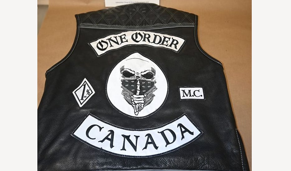 BREAKING: Edmonton police seize firearms, lay dozens of charges, and ...