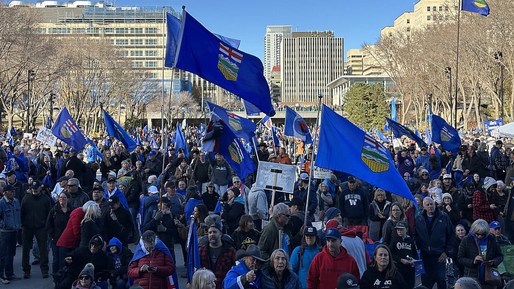Poll shows Albertans warming to independence