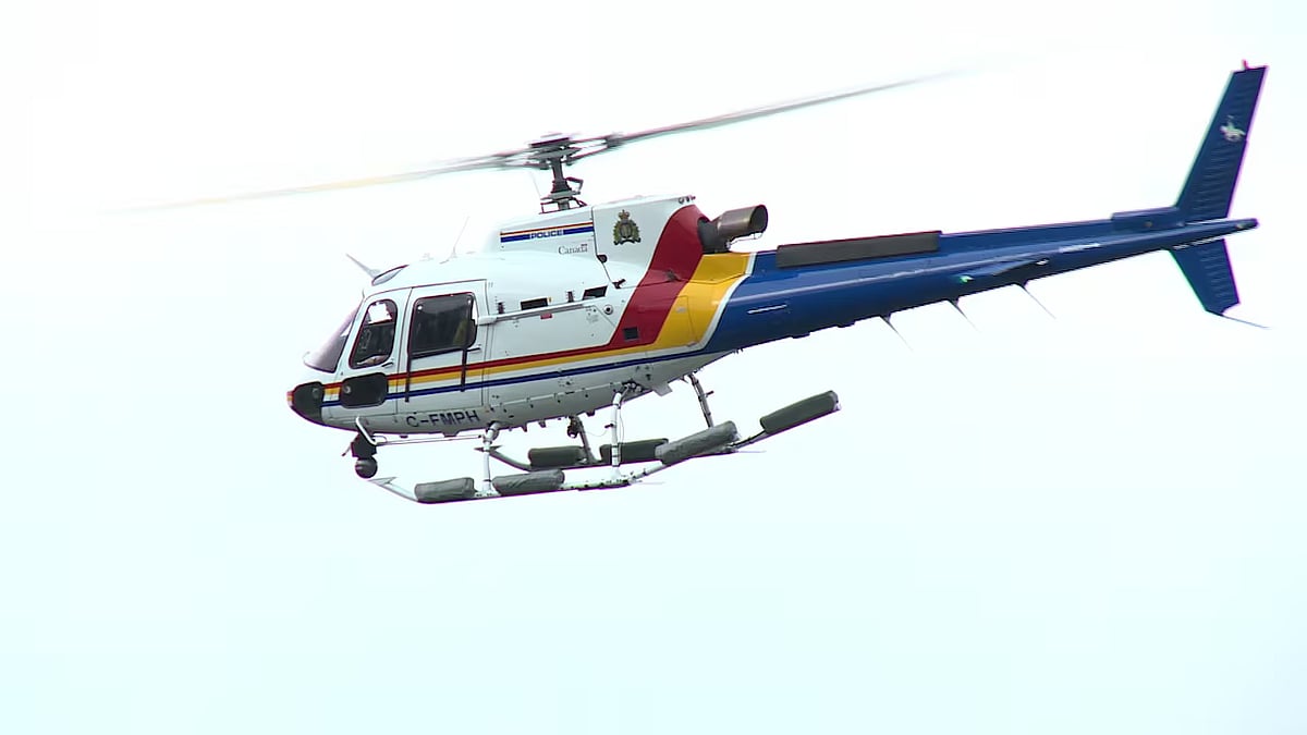 Revelstoke RCMP searching for missing helicopter