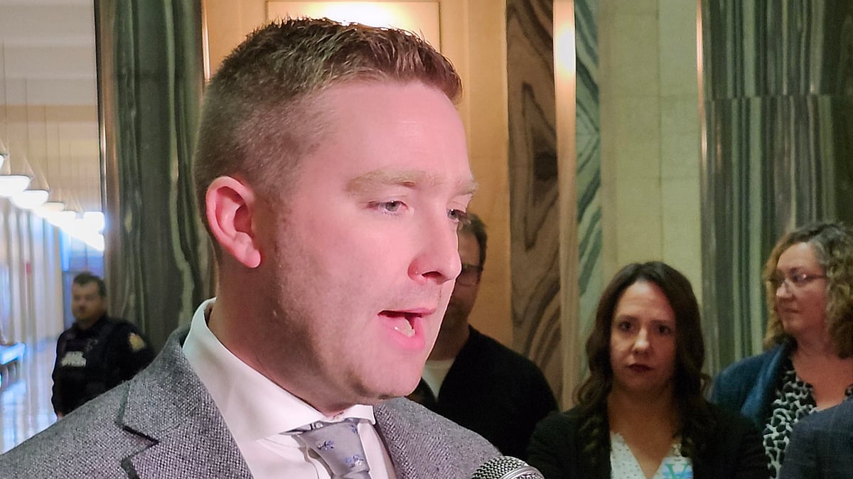 Cockrill’s contract tied to family business deemed ‘minor’ breach of ...