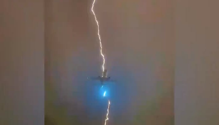 Caught on Camera: Plane Struck by Lightning Close to Vancouver ...