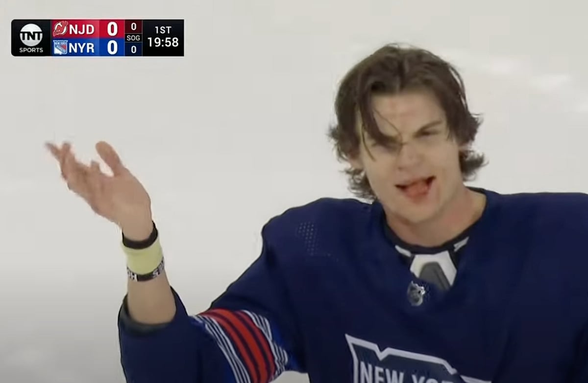 MAKICHUK: Puck drop brawl at MSG rocks the NHL