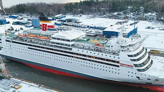 Squamish LNG ‘floatel’ gets a life raft from town council after legal ...