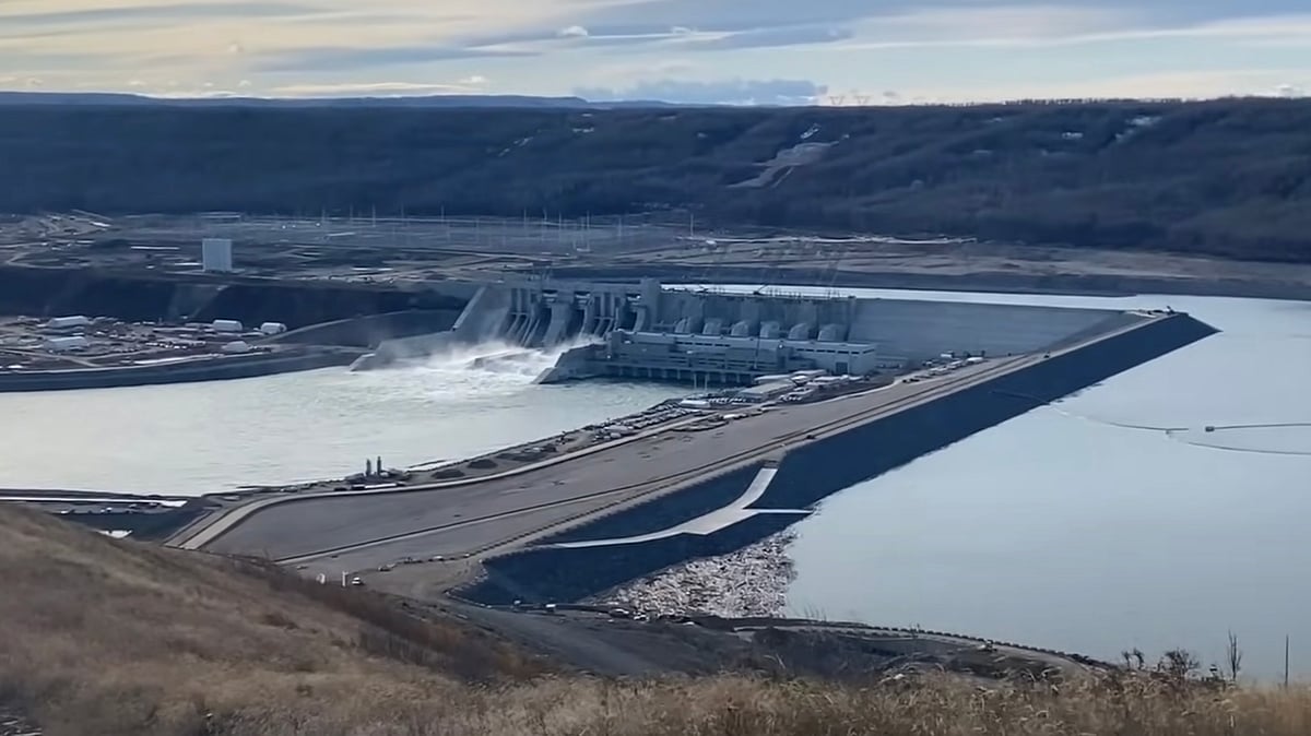 BC Hydro's Site C dam begins generating electricity