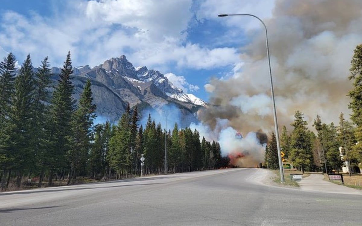 SLOBODIAN: Female firefighters planned burn goes awry in Banff