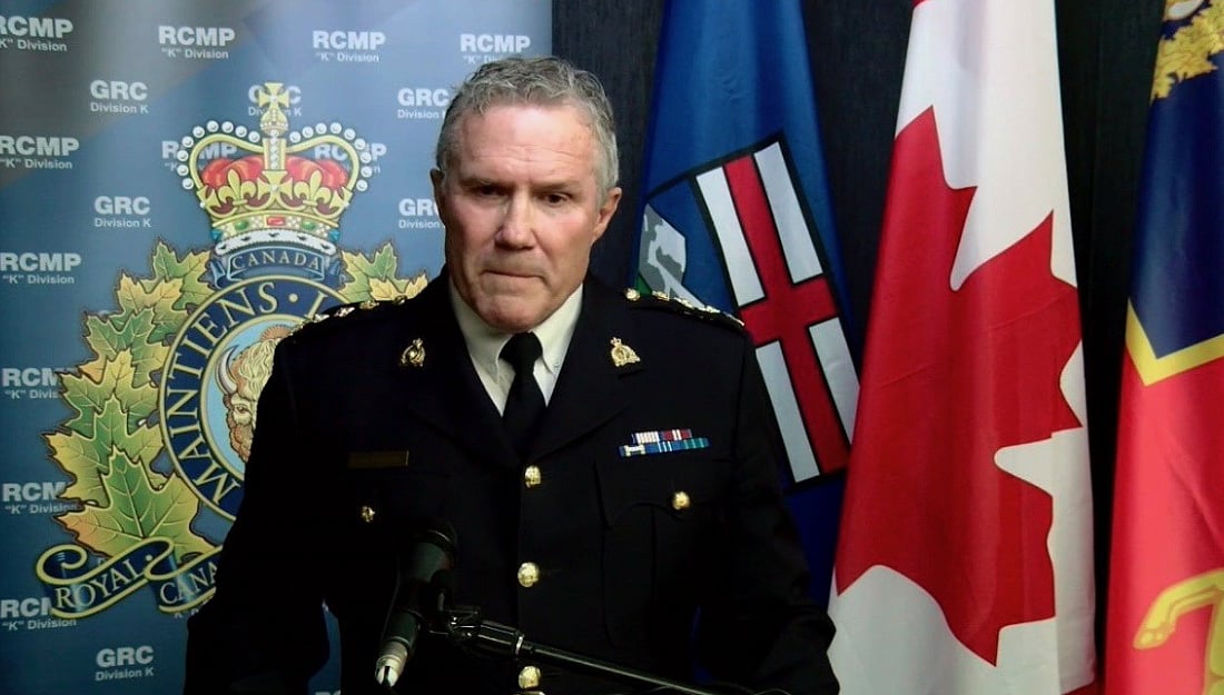 RCMP Alberta apologize for not clearing missing toddler's mom after ...