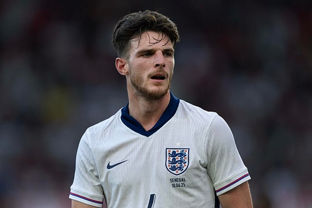 West Ham fans' reaction to Declan Rice leaves Sky Sports pundit stunned ...